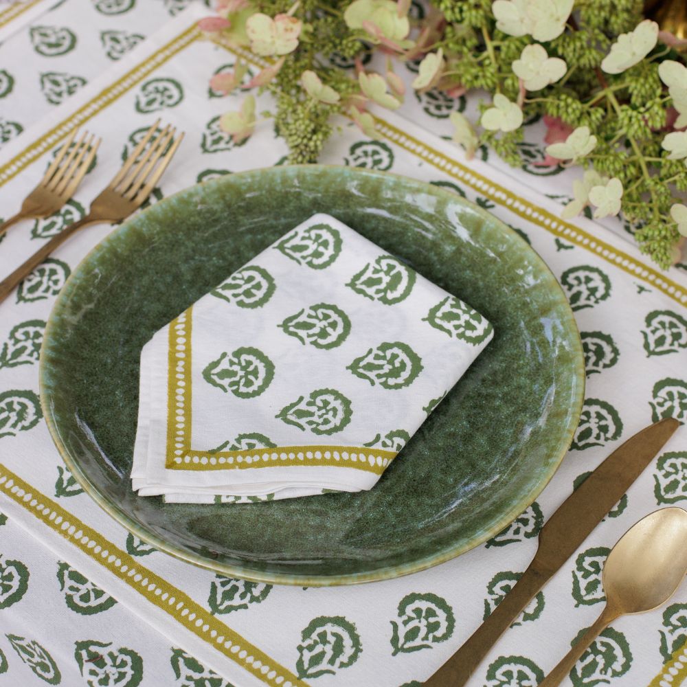 India Hicks Home Carnation Hunter Green Napkin | Set of 4 – Pomegranate
