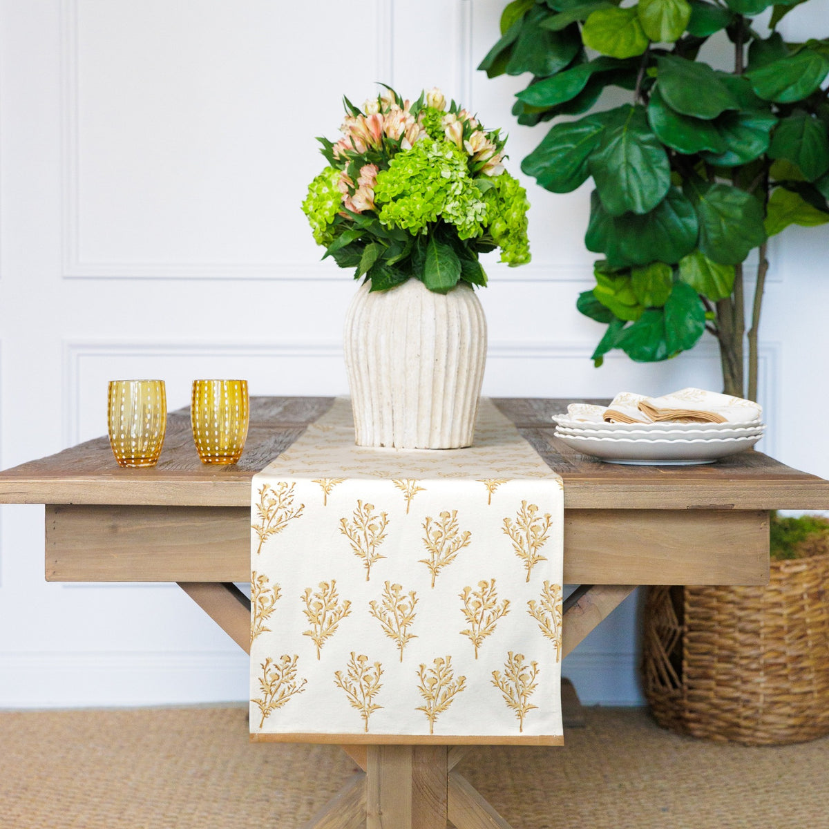 India Hicks Home Thistle Sand Table Runner – Pomegranate