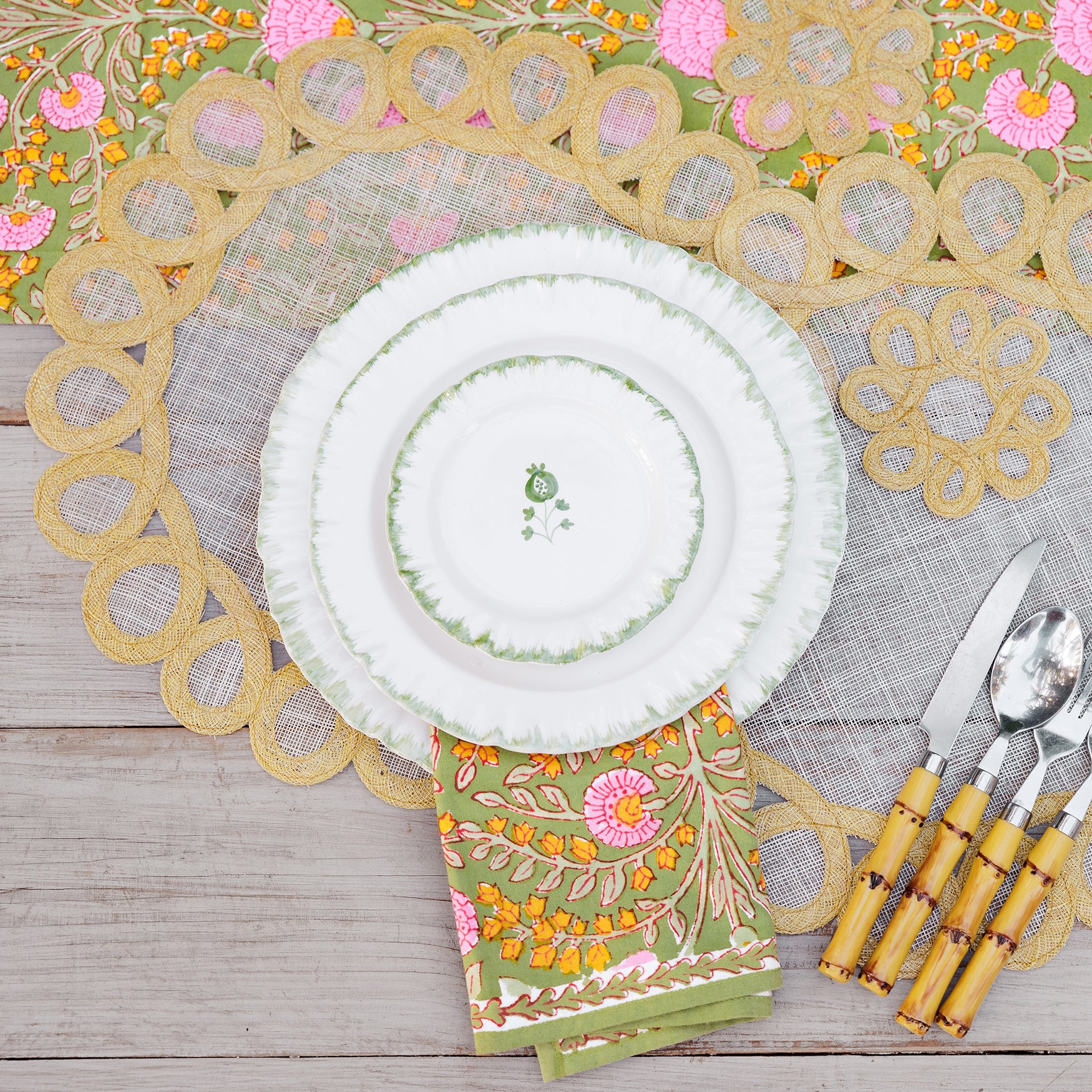 Ruffled Green Dinner Plate | Set of 2 – Pomegranate