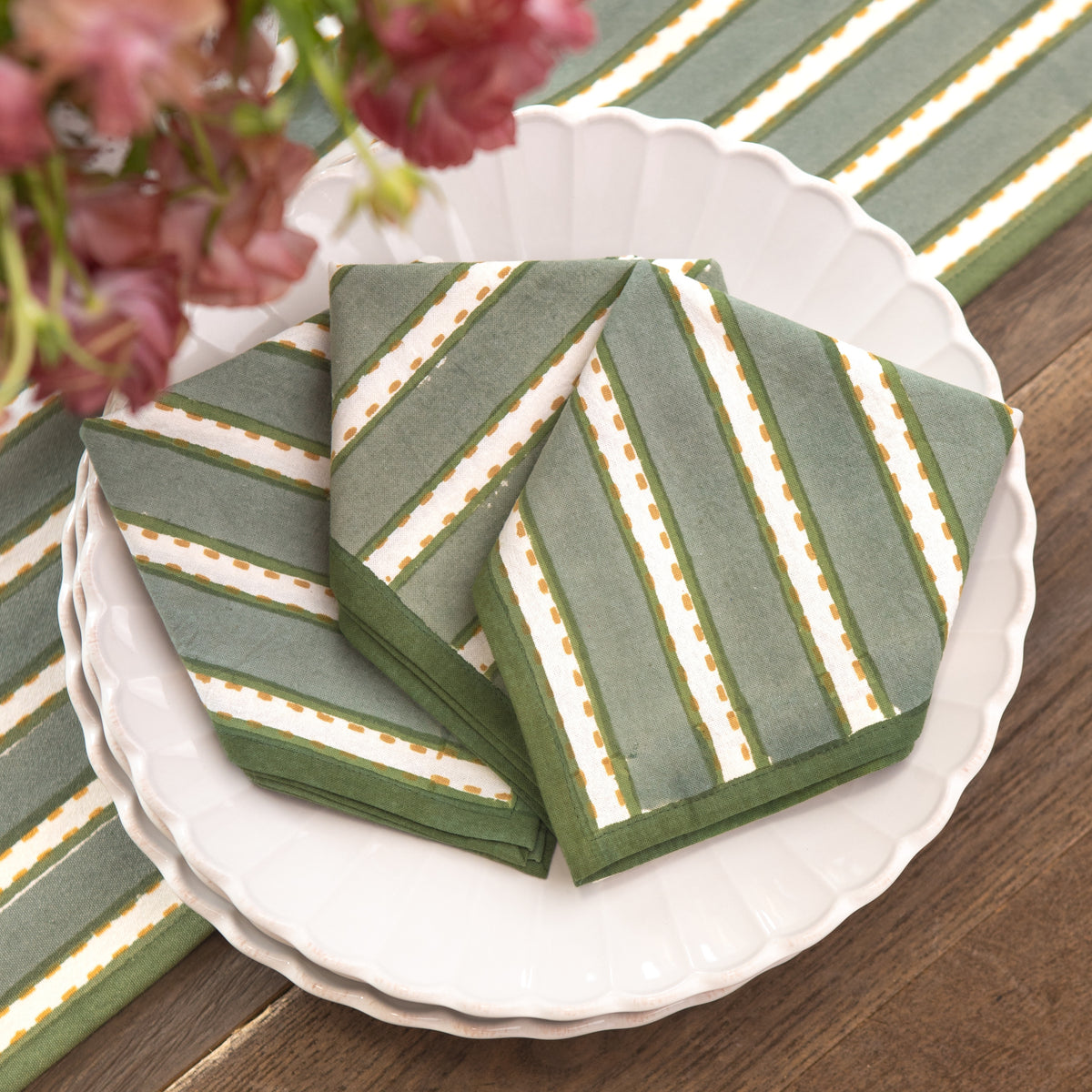 Dotted Stripe Green Napkins (Set of 4) | Pomegranate