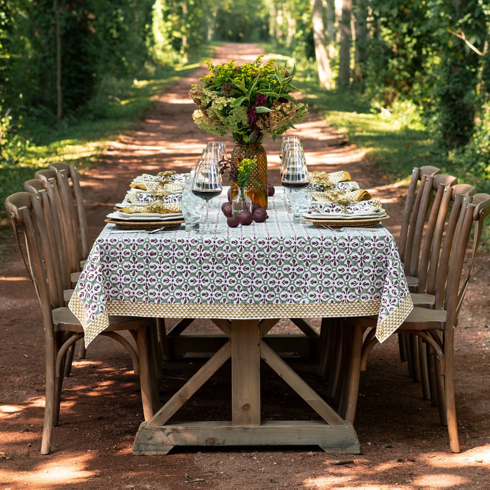 Fleur de Lis Antique Jade Tablecloth – Pomegranate