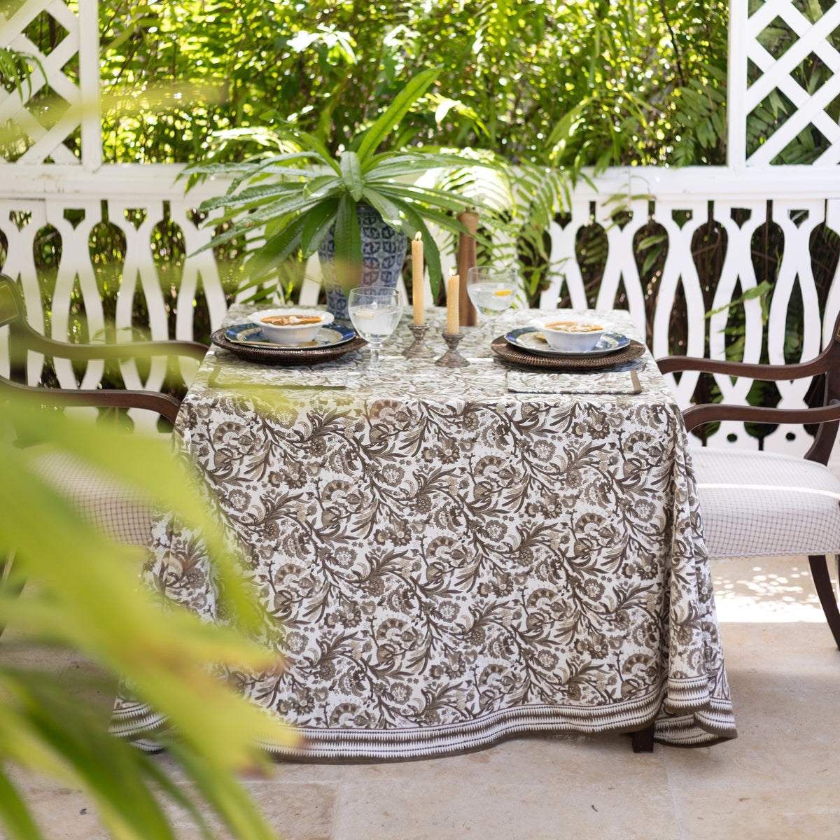 India Hicks Home Wildcard & Backgammon Mocha Tablecloth – Pomegranate