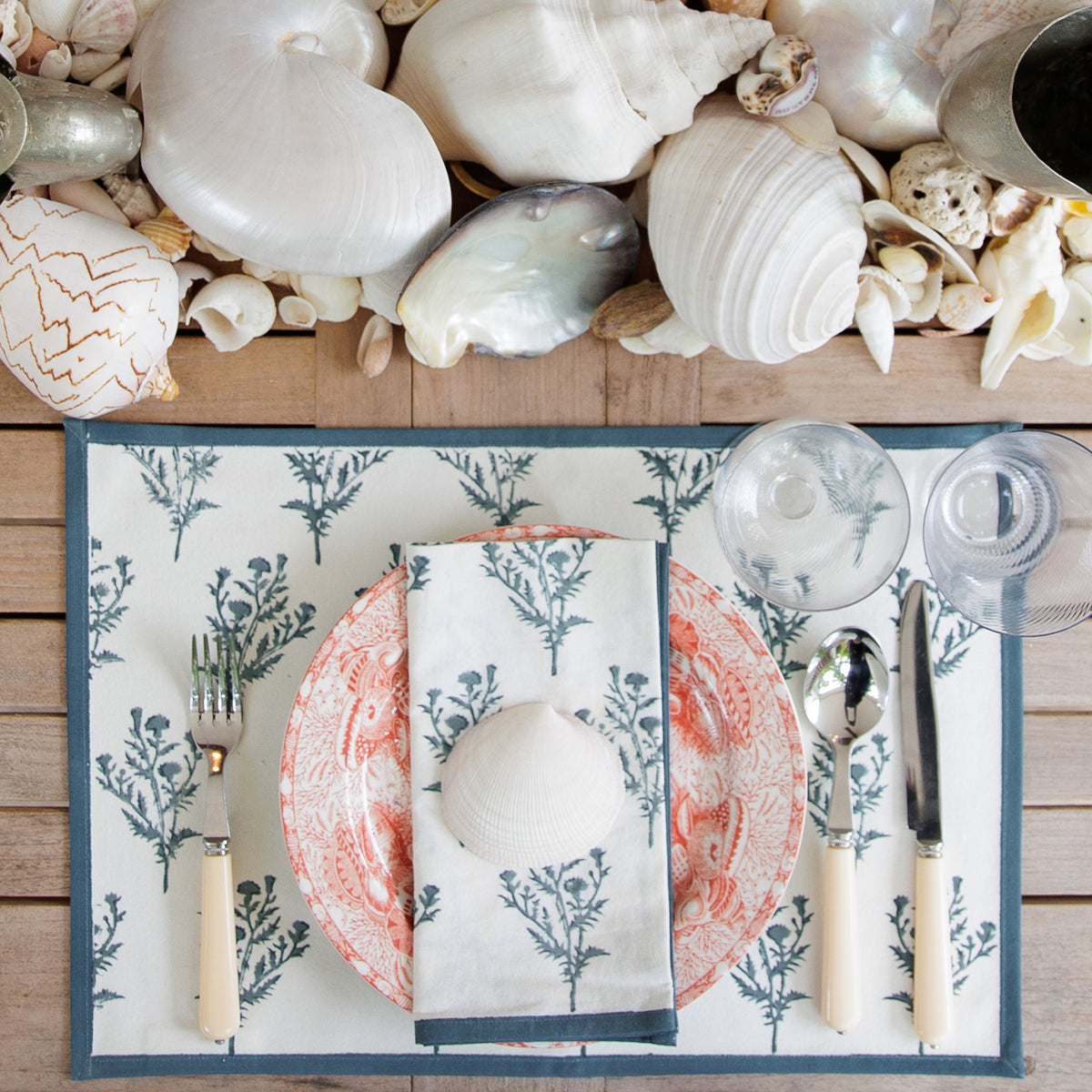 India Hicks Home Thistle Dusty Sky Placemat | Set of 4 – Pomegranate