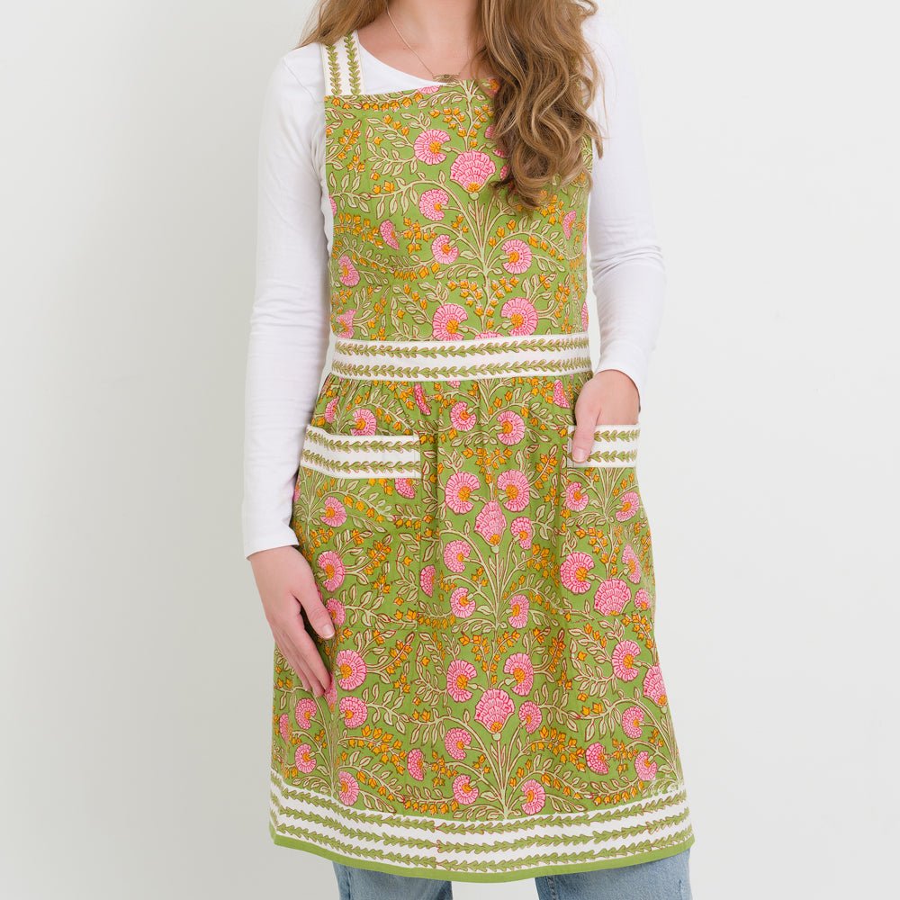 Exclusive printed aprons in colorful motifs – Pomegranate Inc.